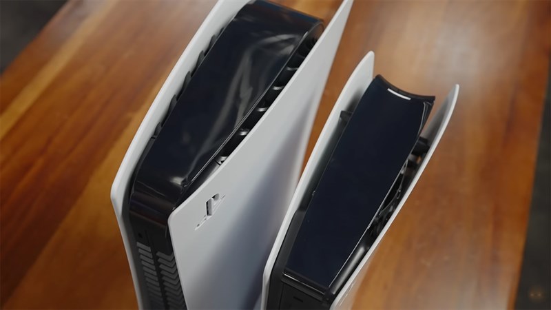 Trên tay PS5 Slim: Nhỏ gọn, linh động hơn, hiệu năng không đổi