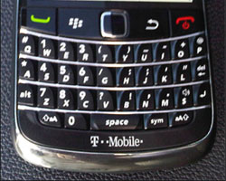 BlackBerry 9700 với trackpad cảm ứng