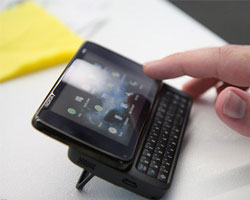 Cận cảnh Nokia N900