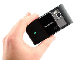 Sony Ericsson nâng cấp "Vua camera"