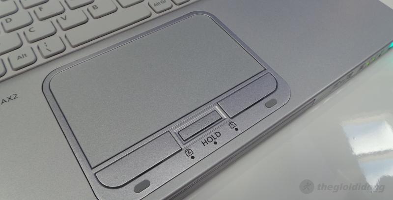 Panasonic Toughbook CF-AX2 - Vay mượn ý tưởng nhưng tốt hơn