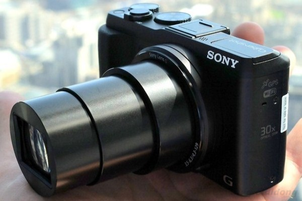 Sony HX50 - Chiếc CyberShot nhỏ nhắn, ống kính siêu zoom 30x