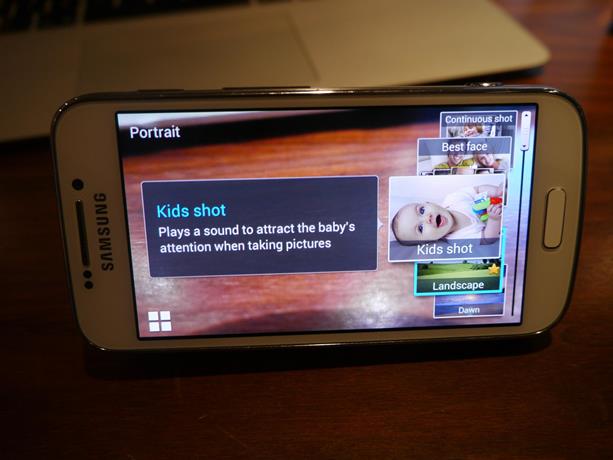 Galaxy S4 Zoom, cặp đôi hoàn hảo trong một thiết bị