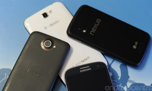 7 smartphone màn hình HD giá tốt nhất hiện nay