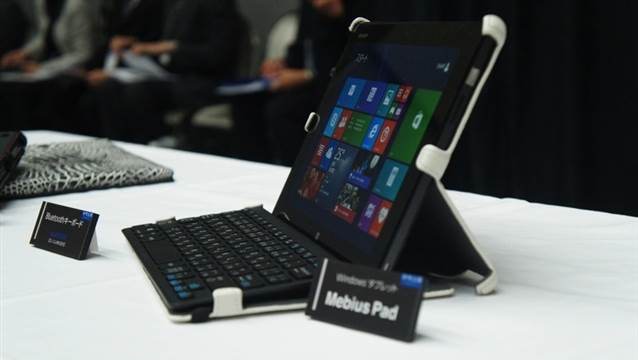 Sharp ra mắt tablet chạy Windows 8 màn hình siêu nét