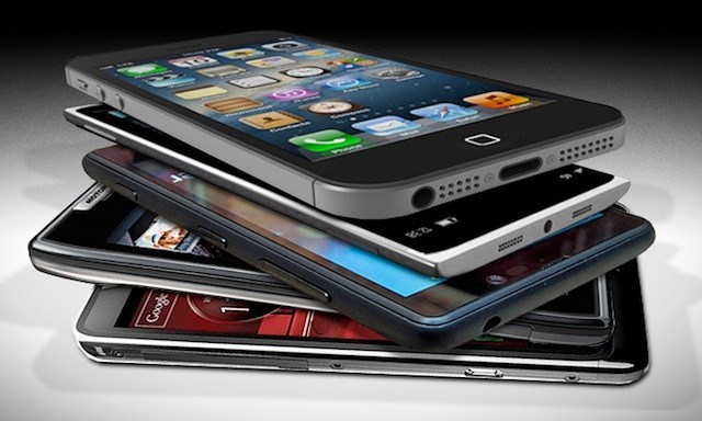 Cùng điểm lại 10 smartphone "đình đám" nhất năm 2013