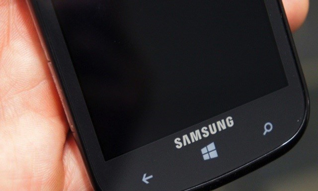 Windows Phone mới của Samsung có cấu hình "ngất ngây"