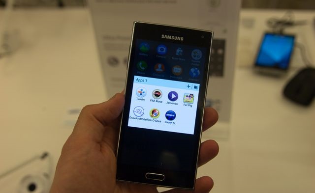 Trên tay và đánh giá nhanh Samsung Z chạy Tizen OS