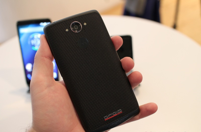 Trên tay Droid Turbo, chiếc smartphone đẳng cấp của Motorola