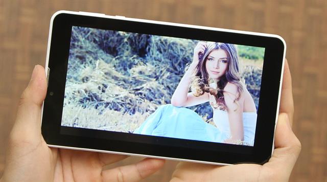 Trên tay KingCom Firepad Terra, máy tính bảng 2 SIM giá cực