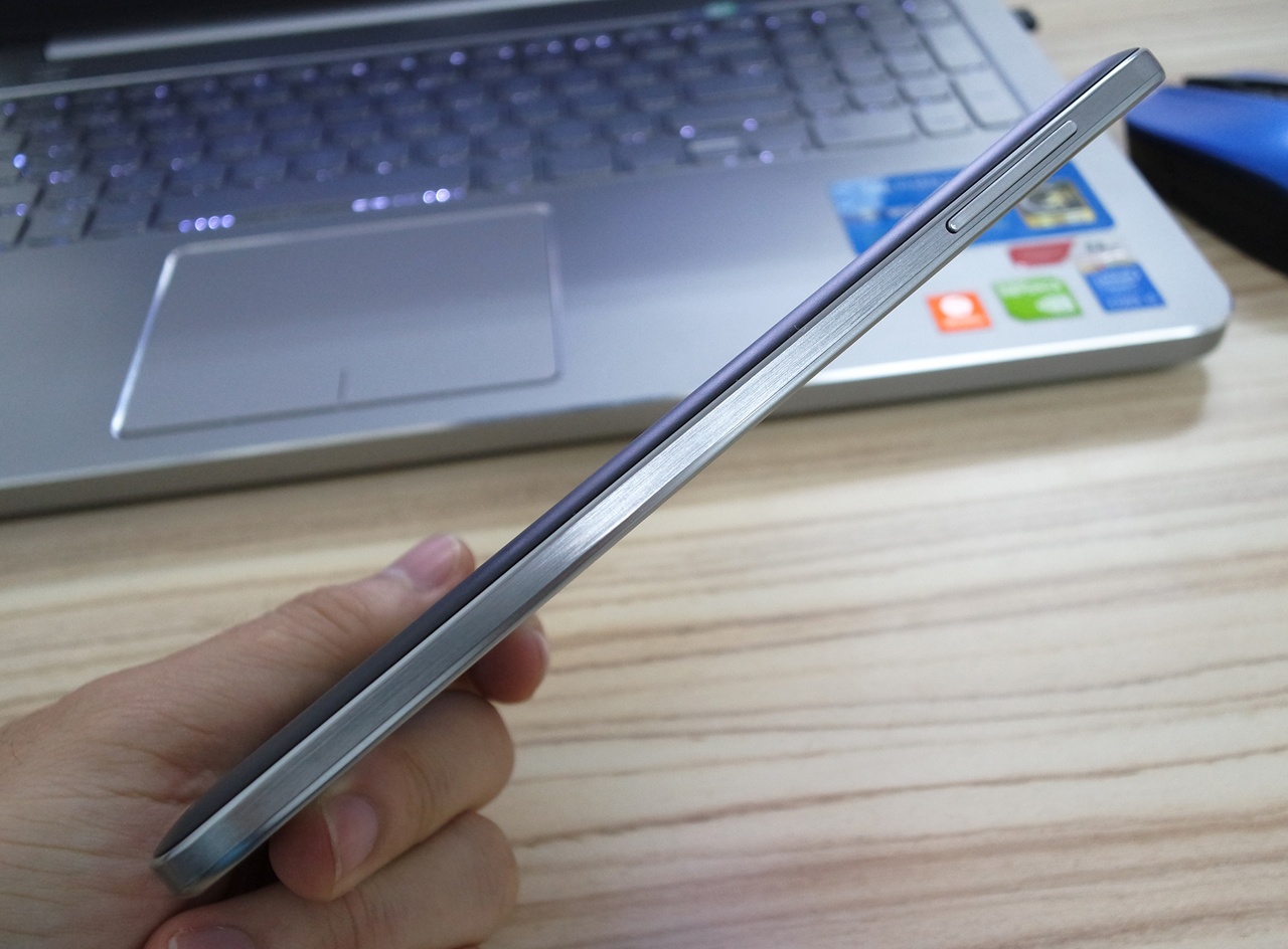 Đánh giá Samsung Galaxy E7, thiết kế có nhiều thay đổi