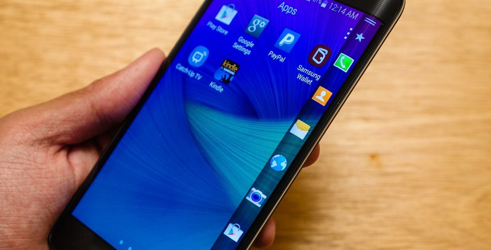 Chọn Galaxy S6 hay S6 Edge