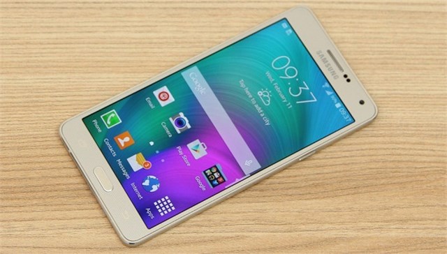Hé lộ giá bán và ngày ra mắt chính thức smartphone Galaxy A8