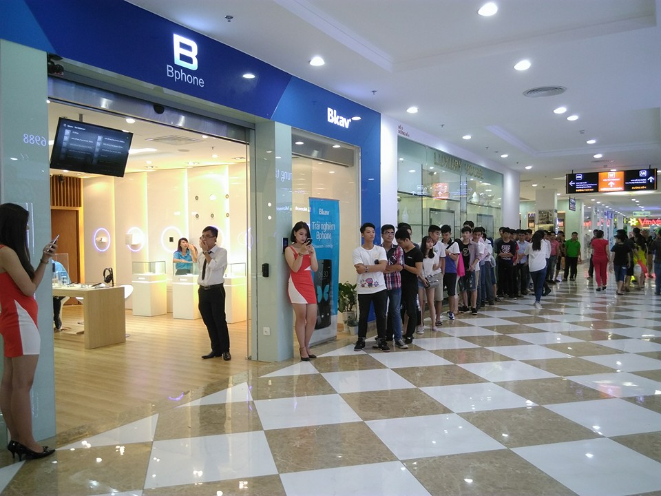 Showroom Bphone chính thức mở cửa