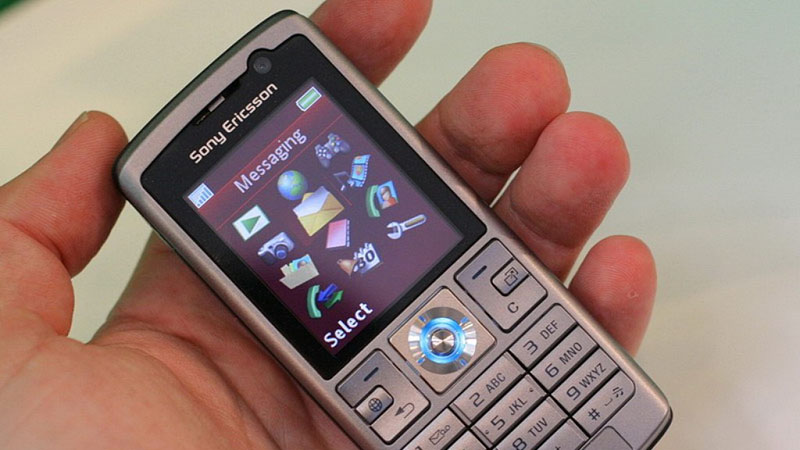 Đây là những 'chú dế' được triệu người mơ ước tại MWC 2006