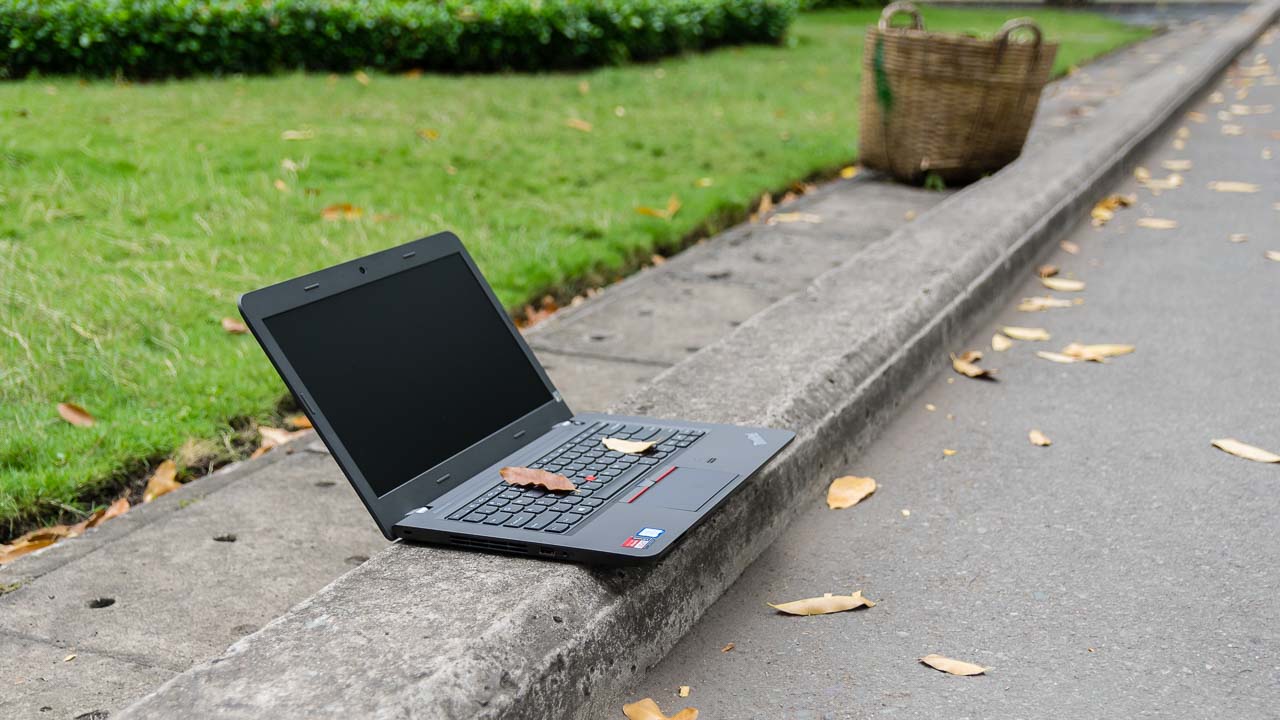 Mở hộp Lenovo Thinkpad E640: Trải nghiệm doanh nhân với mức giá dễ chịu