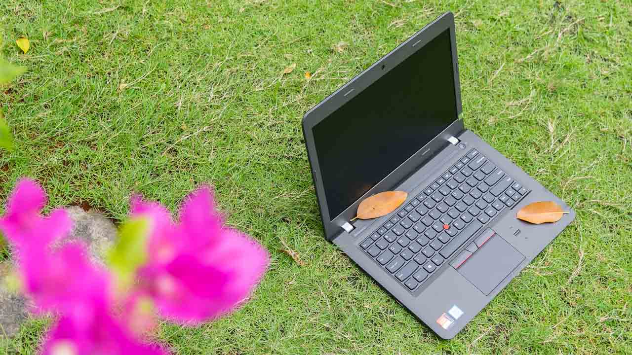 Mở hộp Lenovo Thinkpad E640: laptop doanh nhân giá tốt