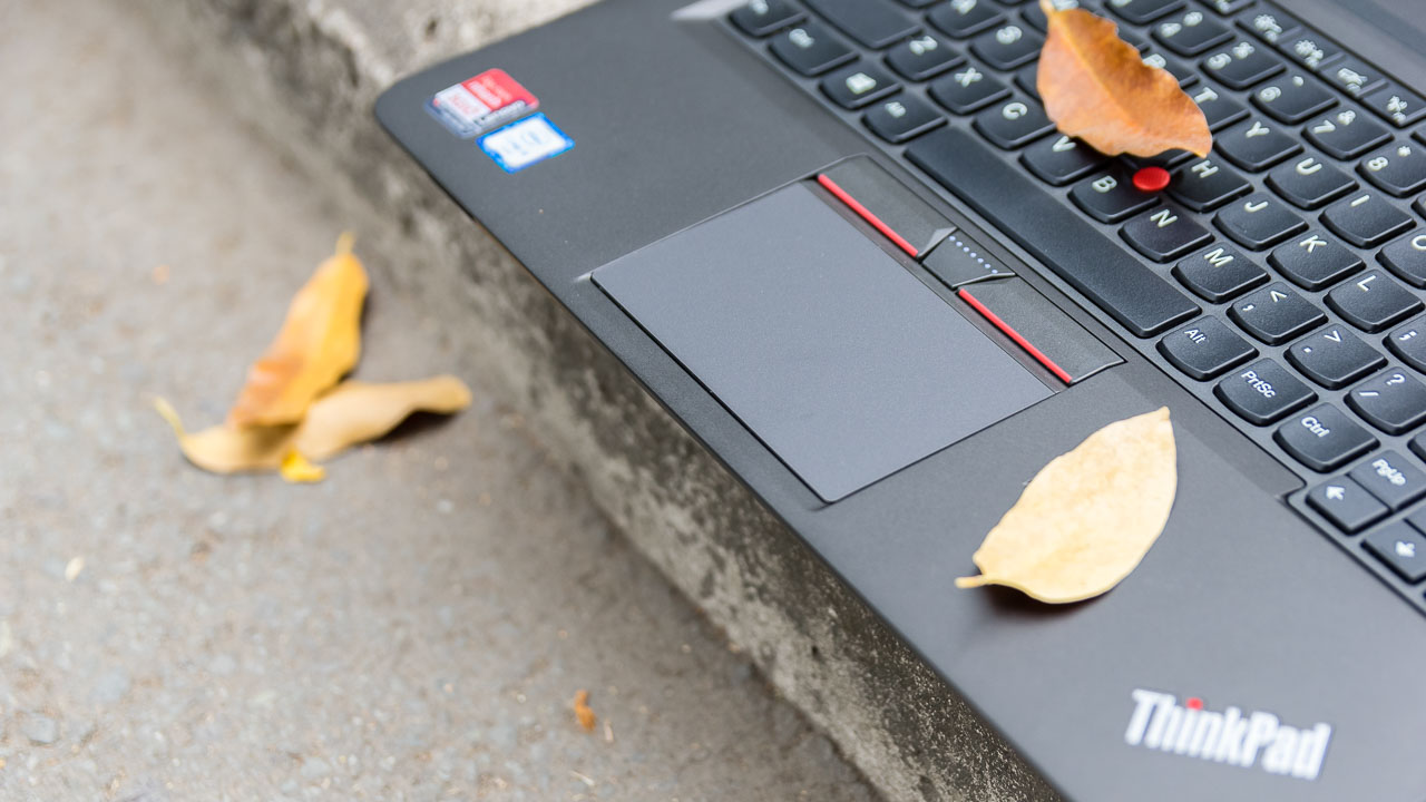 Mở hộp Lenovo Thinkpad E640: laptop doanh nhân giá tốt