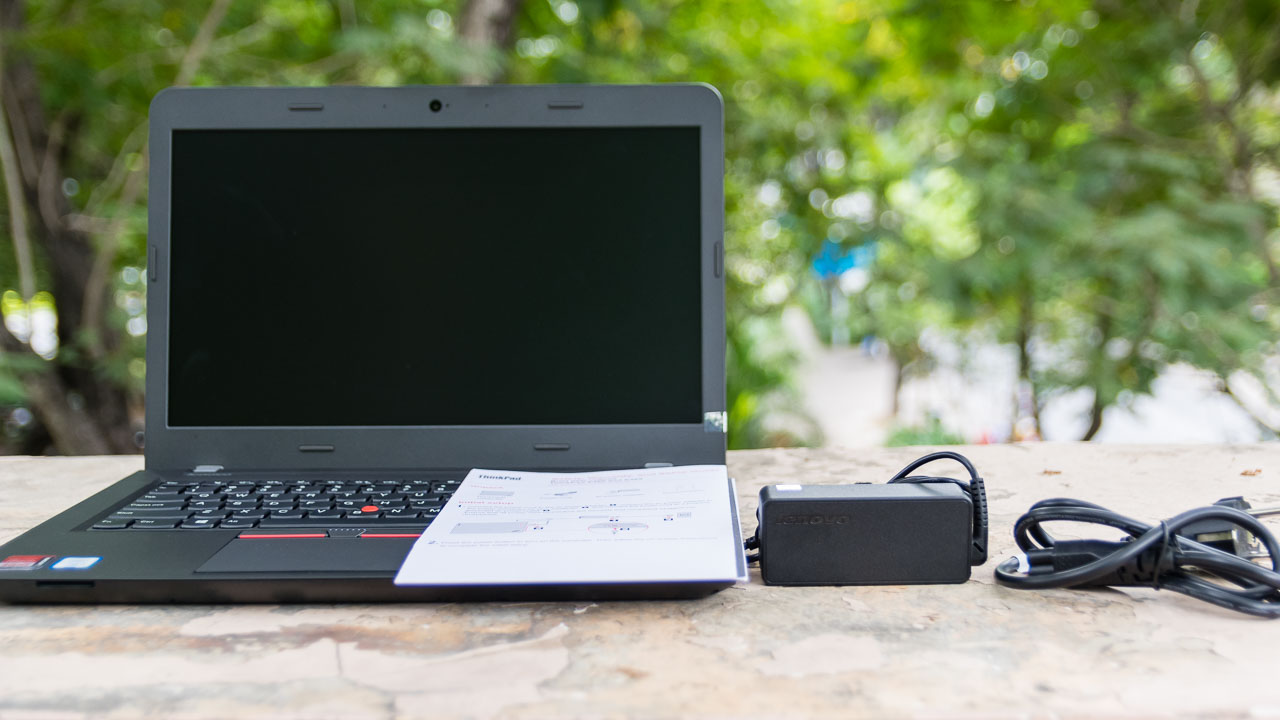 Mở hộp Lenovo Thinkpad E640: laptop doanh nhân giá tốt