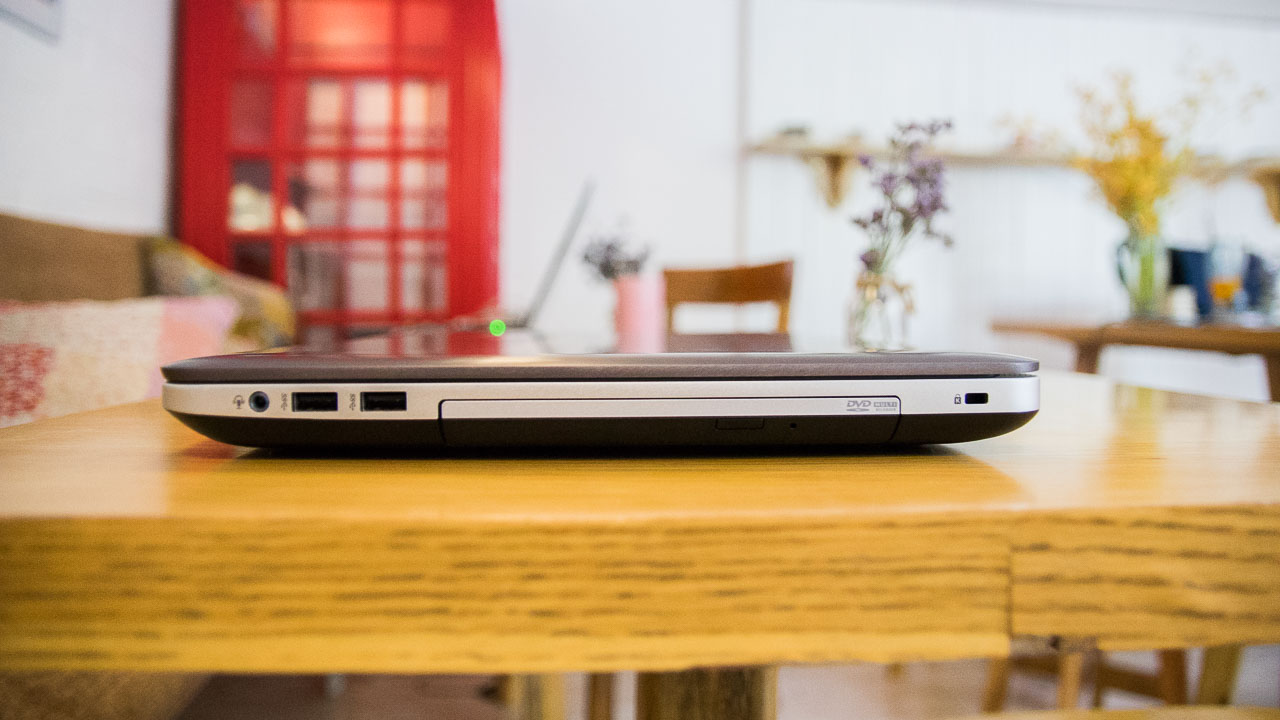 Đánh giá Asus N552V: Một chiếc laptop giải trí mạnh mẽ