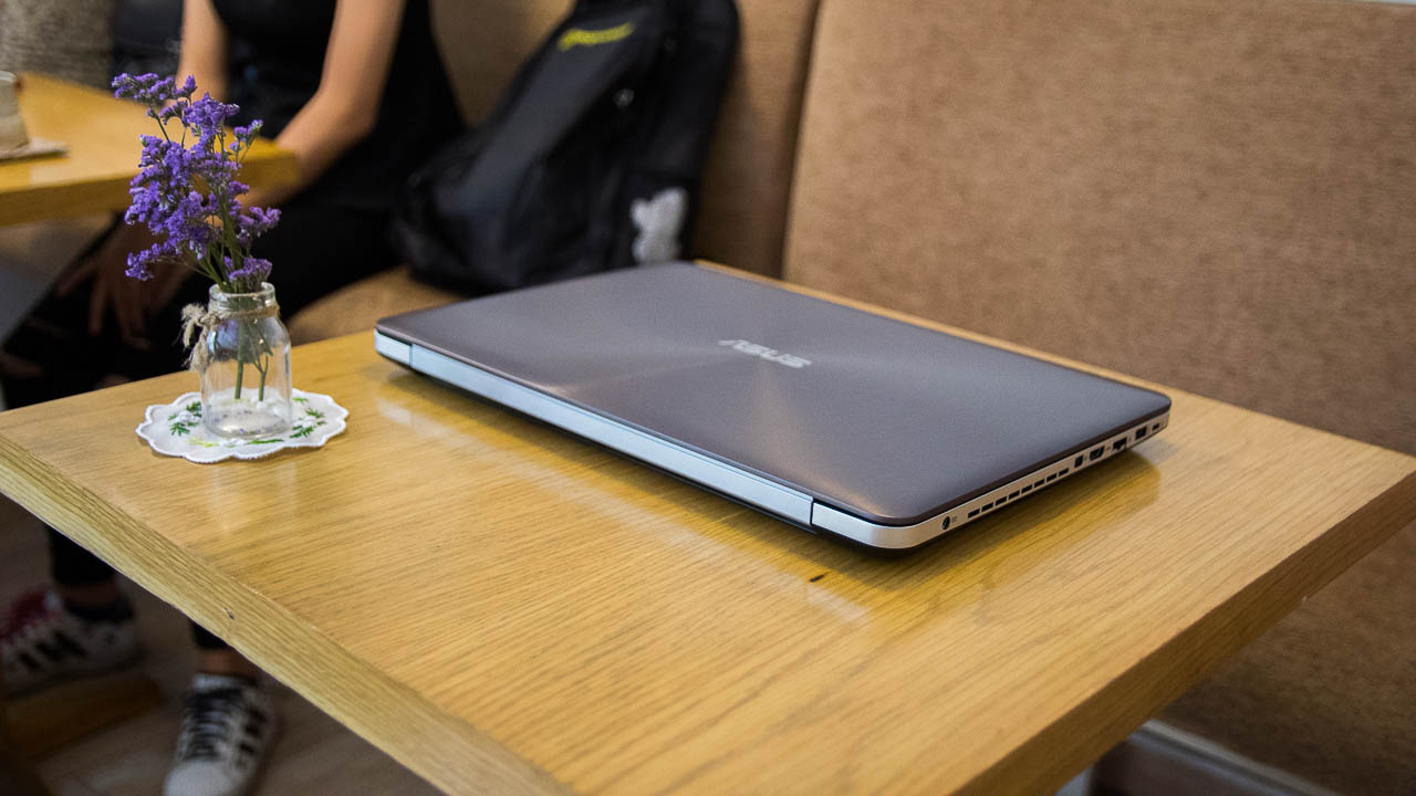 Đánh giá Asus N552V: Một chiếc laptop giải trí mạnh mẽ