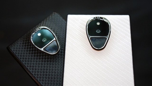 Cận cảnh Solarin, smartphone giá 16.000$ của Sirin Lab