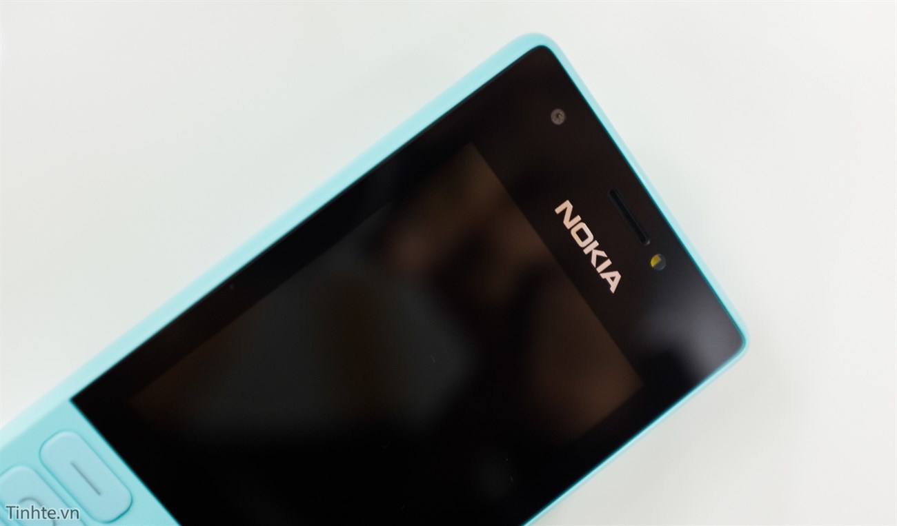 Trên tay Nokia 216: 2 SIM, 2 camera, 2 đèn flash