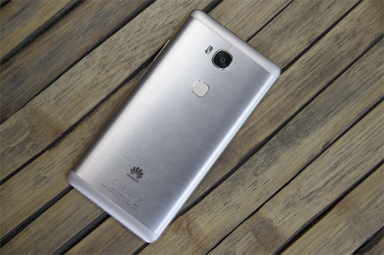 Chênh nhau 500 ngàn, chọn mua Huawei GR5 hay GR5 Mini?