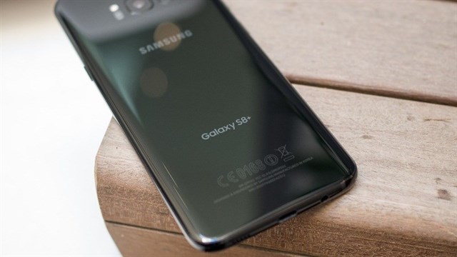 Galaxy S8 Plus camera kép bất ngờ lộ diện qua ảnh thực tế