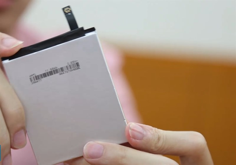 Khám phá chi tiết các linh kiện bên trong Bphone 2