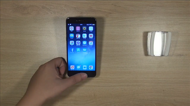 Bphone 2017 có giá bán chính thức "chất đến từng đồng"