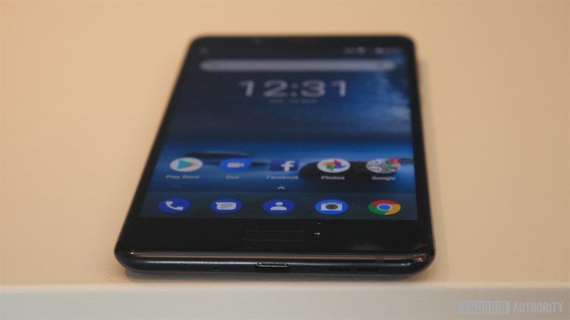 Trên tay Nokia 8: Camera kép, Snap 835, 4GB RAM, 16 triệu