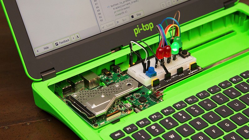 Raspberry Pi: Chiếc laptop độc đáo hay món đồ chơi? Ai mua?