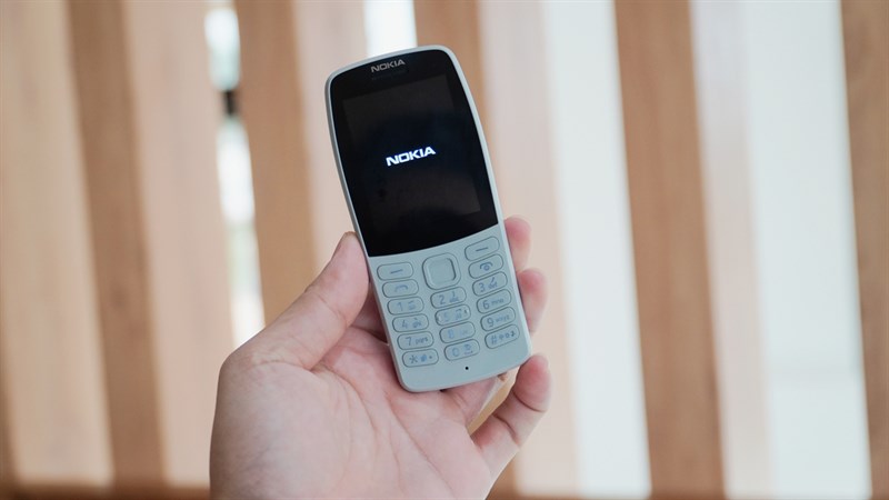 Đánh giá Nokia 210: Thiết kế đẹp, pin trâu, lướt Facebook & chơi game
