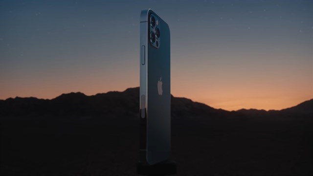 Ấn tượng đầu tiên về iPhone 12 Pro: Thiết kế mới, cùng chip Apple A14