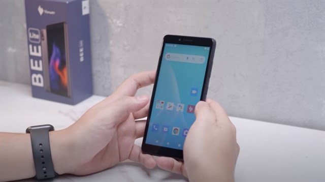 Vsmart Bee Lite xuất hiện trong video trên tay, giá siêu rẻ 600 nghìn
