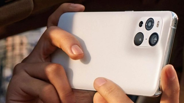 Find X3 Pro lộ ảnh thực tế với cụm camera cuốn hút, hỗ trợ zoom 25x