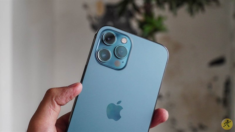 iPhone 12 Pro Max là chiếc 'Điện thoại thông minh tốt nhất năm 2021'