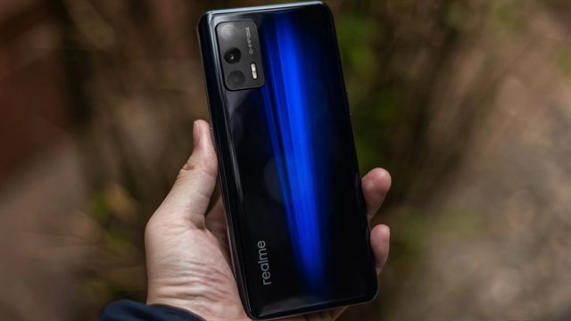 Đánh giá chi tiết Realme GT 5G: Đối thủ xứng tầm với Redmi K40 Pro