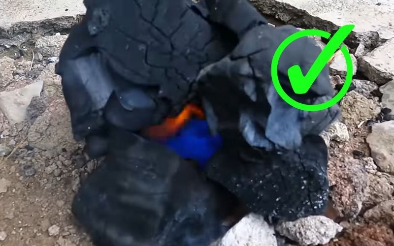 Chỉ cần 30 giây để nhóm lửa than nướng chẳng cần tốn chút sức lực nào