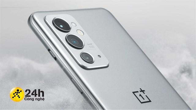 OnePlus 9RT được ấn định ngày ra mắt, phiên bản màu bạc lộ diện