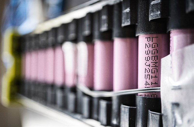 Cell pin trong laptop là gì? Cell pin ảnh hưởng gì đến thời lượng pin?