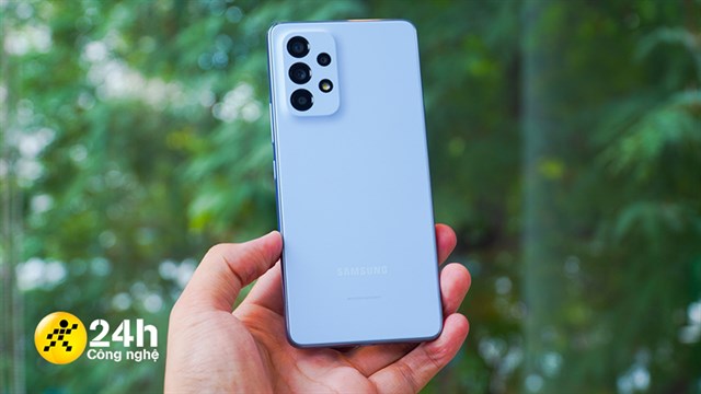 Đánh giá pin Galaxy A53 5G: Dùng liên tục 10 tiếng, sạc 2 tiếng đã đầy