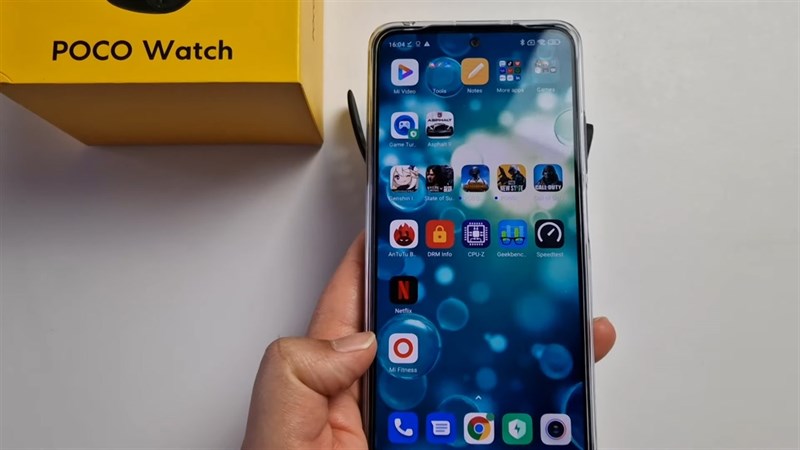 Trên tay POCO Watch: Giá 1.9 triệu, thiết kế trẻ trung, pin 14 ngày