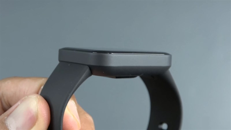 Trên tay POCO Watch: Giá 1.9 triệu, thiết kế trẻ trung, pin 14 ngày