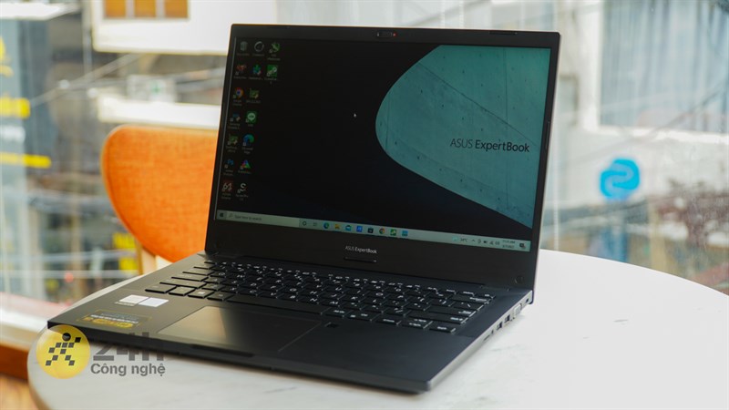 Đánh giá ASUS ExpertBook P2451F: Thiết kế đẹp, hiệu năng đủ dùng