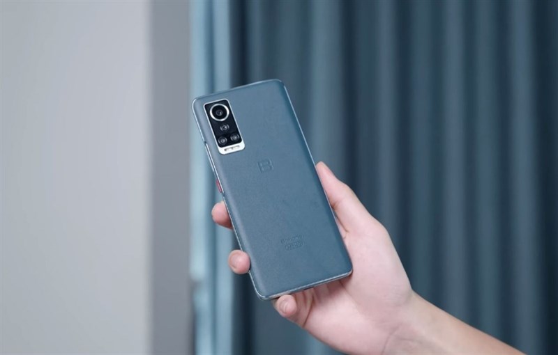 Trên tay Bphone A85 5G: Thiết kế sang, Dimensity 810, camera 64 MP