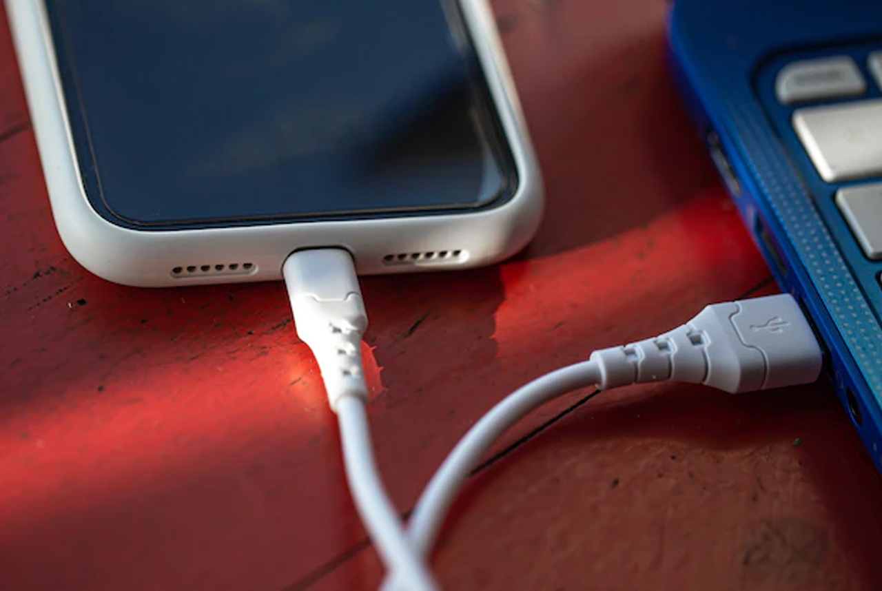 Cách sạc pin iPhone 14 giúp tăng tuổi thọ pin cho iPhone