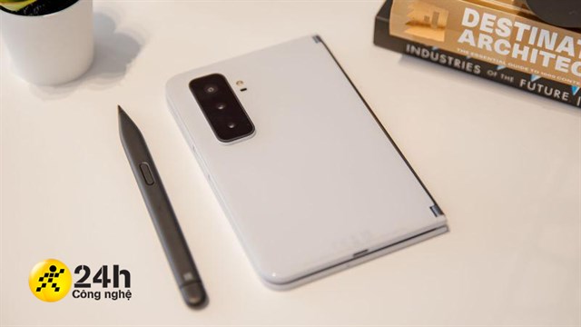 Surface Duo 3 có gì mới: Thiết kế mới, Snap 8 Gen 1, pin 5.000 mAh
