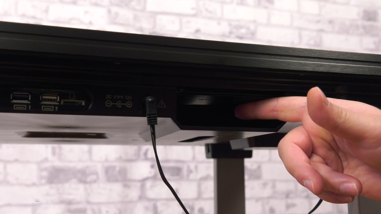 Trên tay Infinity Game Table: Bàn chơi game gia đình cực độc đáo